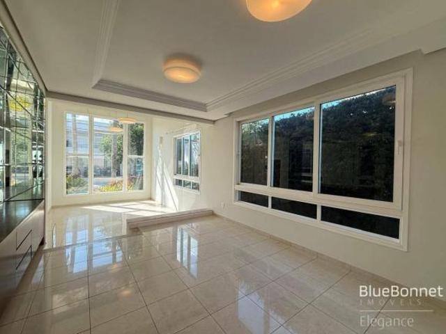Casa de Condomínio para venda em Loteamento Portal Do Paraiso de 410.00m² com 4 Quartos, 4 Suites e