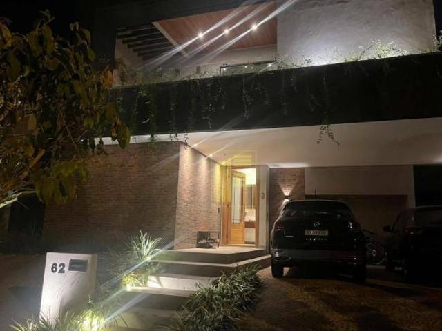 Casa de Condomínio para venda em Loteamento Recanto Do Lago de 300.00m² com 3 Quartos, 3 Suites e 2