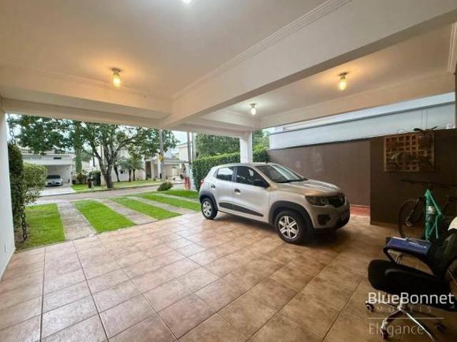 Casa de Condomínio para venda em Loteamento Reserva Da Serra de 300.00m² com 4 Quartos, 2 Suites e 6