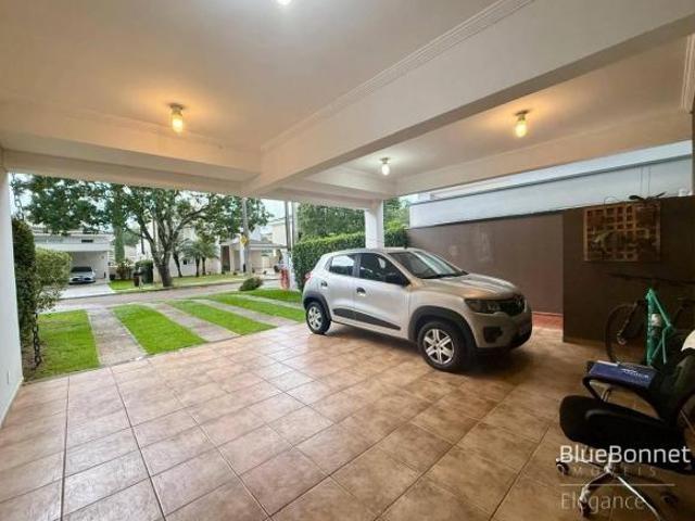 Casa de Condomínio para venda em Loteamento Reserva Da Serra de 300.00m² com 4 Quartos, 2 Suites e 6