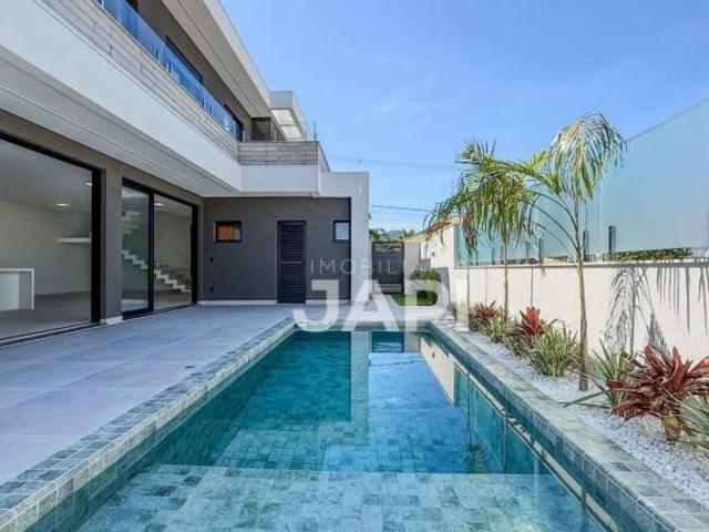 Casa de Condomínio para venda em Loteamento Reserva Ermida de 263.00m² com 4 Quartos, 4 Suites e 4 G