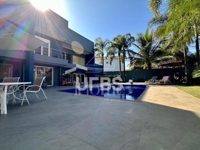 Casa de Condomínio para venda em Loteamento Residencial Barão Do Café de 540.00m² com 5 Quartos, 5 S