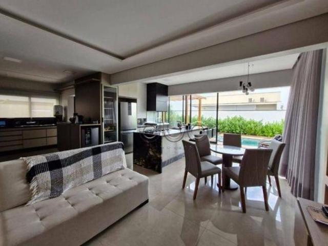 Casa de Condomínio para venda em Loteamento Residencial E Comercial Villa D&apos aquila de 220.00m² com 3