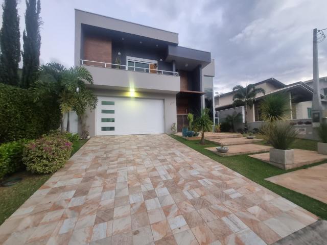 Casa de Condomínio para venda em Loteamento Residencial Reserva Dos Lagos em Pindamonhangaba São Paulo de 320.00m² com 3 Quartos, 3 Suítes e 8 Garagens