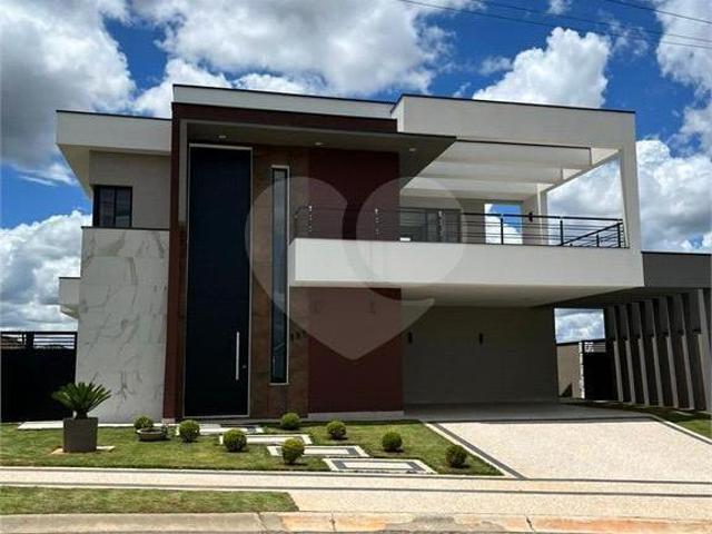Casa de Condomínio para venda em Loteamento Vale Azul I de 304.00m² com 4 Quartos, 2 Suites e 3 Gara