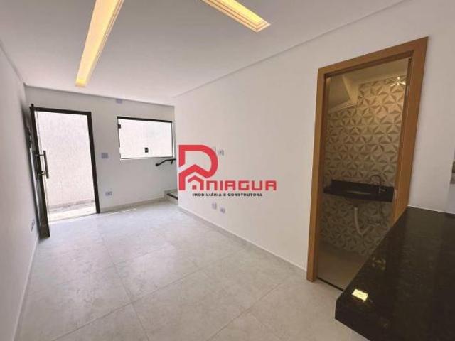 Casa de Condomínio para venda em Maracanã de 61.00m² com 2 Quartos e 1 Garagem