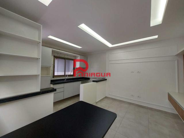 Casa de Condomínio para venda em Maracanã em Praia Grande São Paulo de 51.00m² com 2 Quartos e 1 Garagem