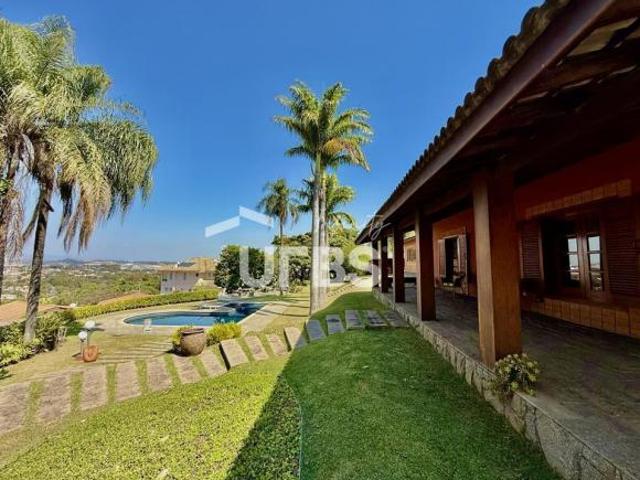 Casa de Condomínio para venda em Marambaia de 498.00m² com 4 Quartos, 2 Suites e 4 Garagens