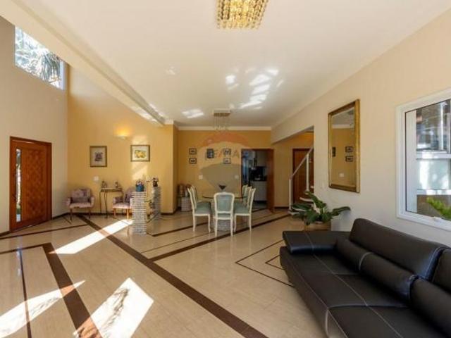 Casa de Condomínio para venda em Medeiros de 540.00m² com 4 Quartos, 3 Suites e 4 Garagens