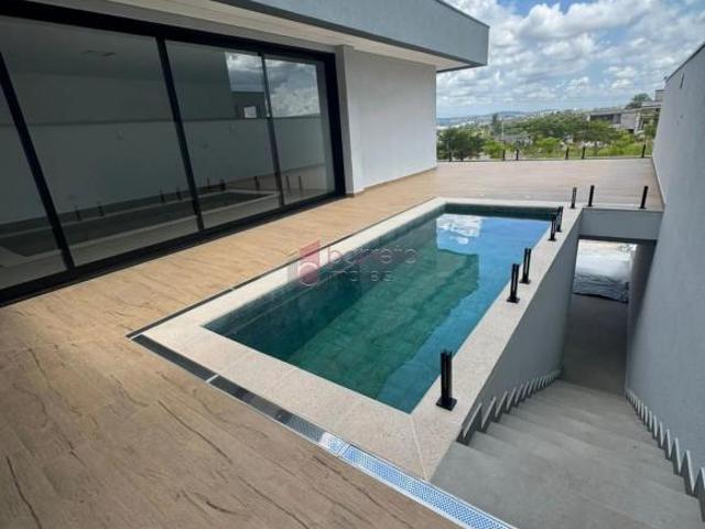 Casa de Condomínio para venda em Medeiros de 260.00m² com 3 Quartos, 3 Suites e 2 Garagens