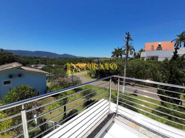 Casa de Condomínio para venda em Medeiros de 360.00m² com 4 Quartos, 2 Suites e 4 Garagens
