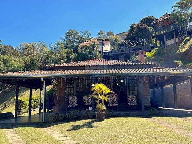 Casa de Condomínio para venda em Monte Alegre do Sul em Monte Alegre Do Sul São Paulo de 550.00m² com 5 Quartos, 3 Suítes e 8 Garagens