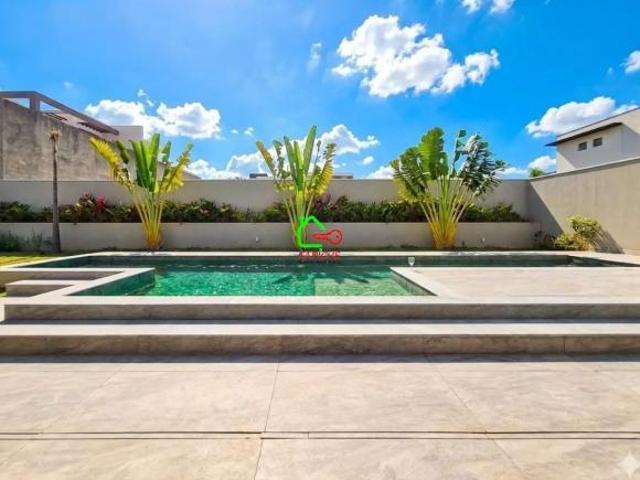 Casa de Condomínio para venda em Monte Alegre de 392.48m² com 5 Quartos, 5 Suites e 4 Garagens