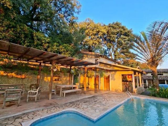 Casa de Condomínio para venda em Morro Das Pedras de 360.00m² com 3 Quartos e 2 Suites