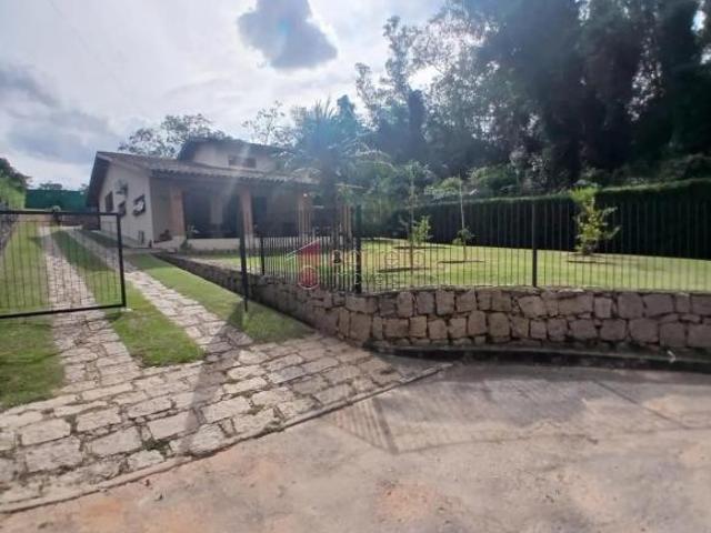 Casa de Condomínio para venda em New Park Tênis de 370.00m² com 6 Quartos, 2 Suites e 4 Garagens