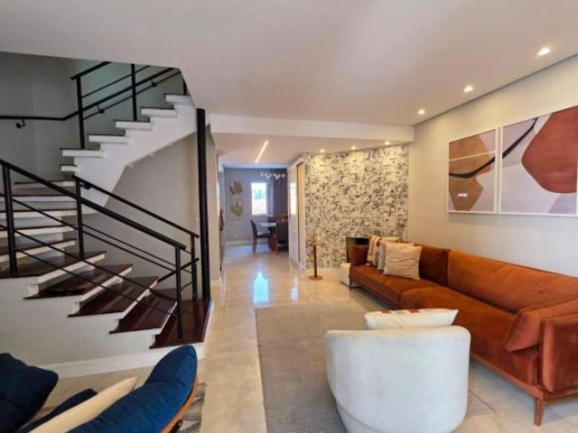 Casa de Condomínio para venda em New Village de 115.00m² com 3 Quartos, 1 Suite e 2 Garagens