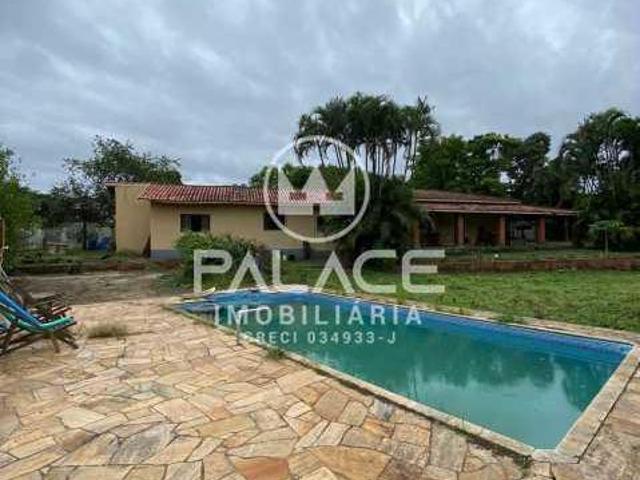 Casa de Condomínio para venda em Nova Suiça de 250.00m² com 4 Quartos, 2 Suites e 10 Garagens
