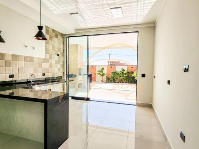 Casa de Condomínio para venda em Ondas de 143.00m² com 3 Quartos, 3 Suites e 2 Garagens