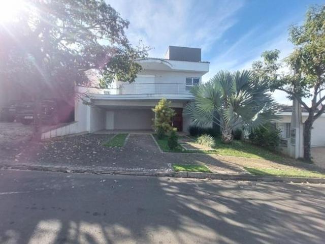 Casa de Condomínio para venda em Ondas de 290.00m² com 1 Quarto, 3 Suites e 4 Garagens