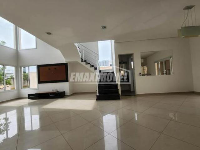Casa de Condomínio para venda em Parque Campolim de 267.00m² com 3 Quartos, 3 Suites e 4 Garagens