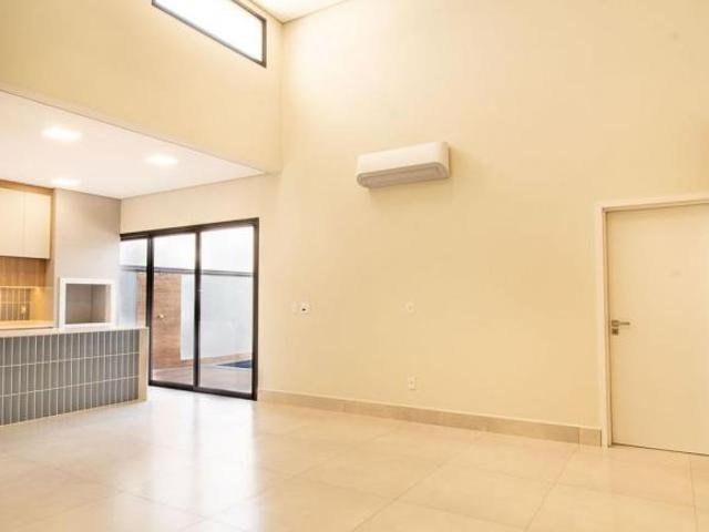 Casa de Condomínio para venda em Parque Brasil 500 de 163.51m² com 3 Quartos, 3 Suites e 4 Garagens
