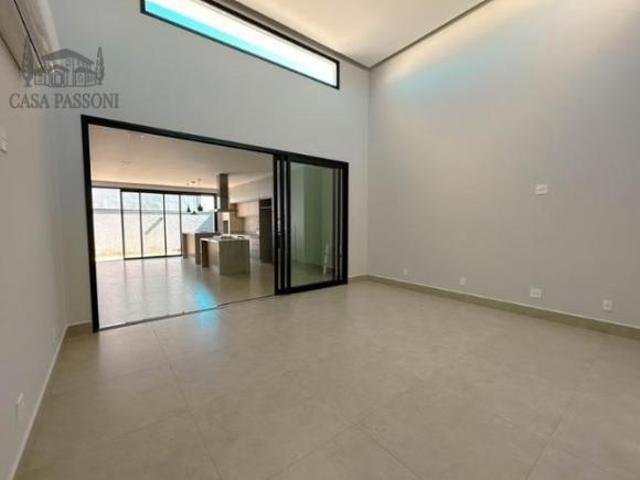 Casa de Condomínio para venda em Parque Brasil 500 de 212.86m² com 3 Quartos, 3 Suites e 4 Garagens