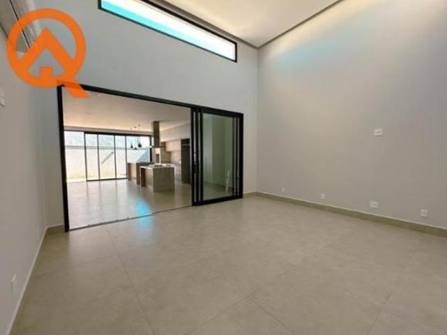 Casa de Condomínio para venda em Parque Brasil 500 de 212.86m² com 3 Quartos, 3 Suites e 4 Garagens