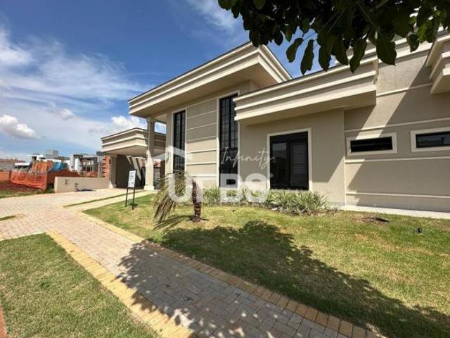Casa de Condomínio para venda em Parque Brasil 500 de 223.00m² com 3 Quartos, 3 Suites e 4 Garagens