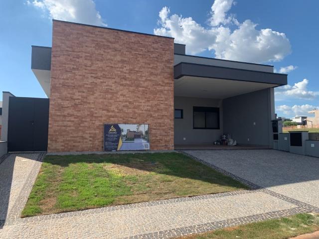 Casa de Condomínio para venda em Parque Brasil 500 em Paulínia São Paulo de 212.00m² com 3 Quartos, 3 Suítes e 4 Garagens