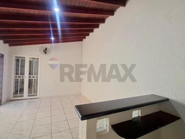 Casa de Condomínio para venda em Parque Dos Lagos de 205.00m² com 2 Quartos e 2 Garagens