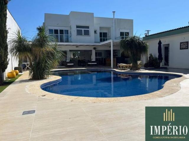 Casa de Condomínio para venda em Parque Dos Resedás de 660.00m² com 4 Quartos e 4 Suites