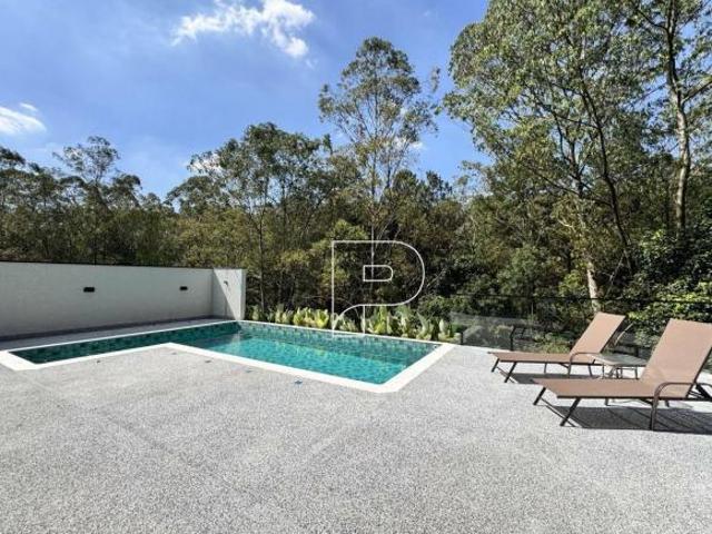 Casa de Condomínio para venda em Parque Das Artes de 645.00m² com 5 Quartos, 5 Suites e 6 Garagens