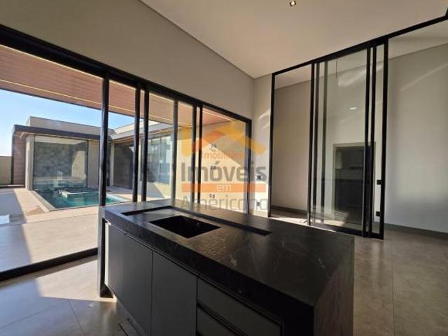 Casa de Condomínio para venda em Parque Fortaleza de 263.34m² com 3 Quartos, 3 Suites e 4 Garagens