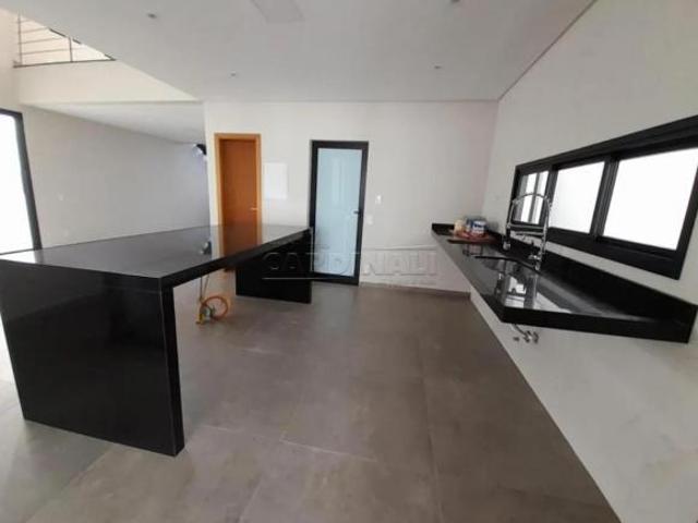 Casa de Condomínio para venda em Parque Faber Castell I de 202.00m² com 3 Quartos, 3 Suites e 4 Gara