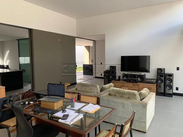Casa de Condomínio para venda em Parque Faber Castell I em São Carlos São Paulo de 290.00m² com 3 Quartos, 3 Suítes e 4 Garagens