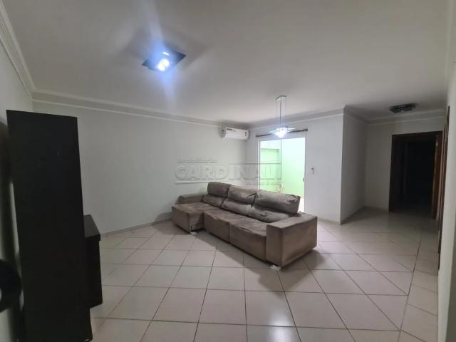 Casa de Condomínio para venda em Parque Fehr em São Carlos São Paulo de 180.00m² com 3 Quartos, 1 Suíte e 4 Garagens