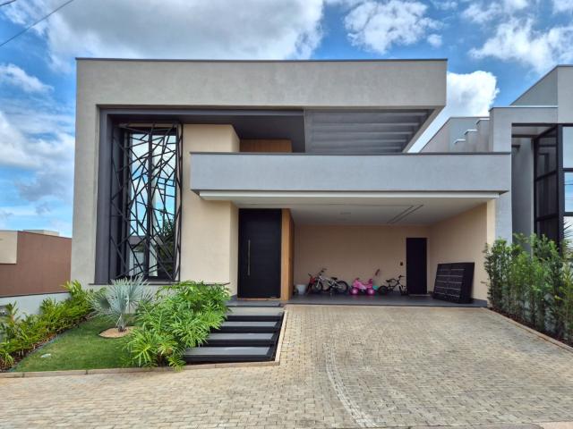 Casa de Condomínio para venda em Parque Laranjeiras em Araraquara São Paulo de 150.00m² com 3 Quartos, 1 Suíte e 4 Garagens