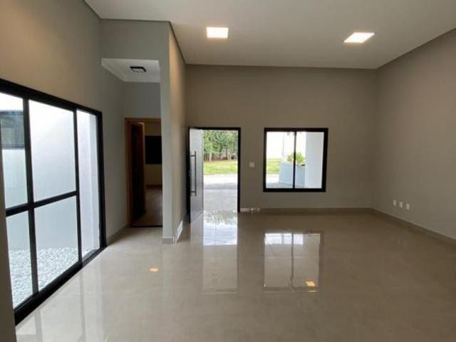 Casa de Condomínio para venda em Parque São Domingos de 124.00m² com 3 Quartos, 1 Suite e 2 Garagens