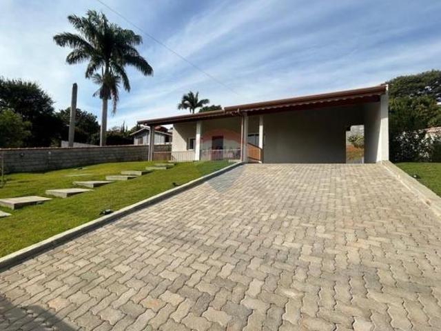 Casa de Condomínio para venda em Parque São Gabriel de 186.00m² com 3 Quartos, 3 Suites e 6 Garagens