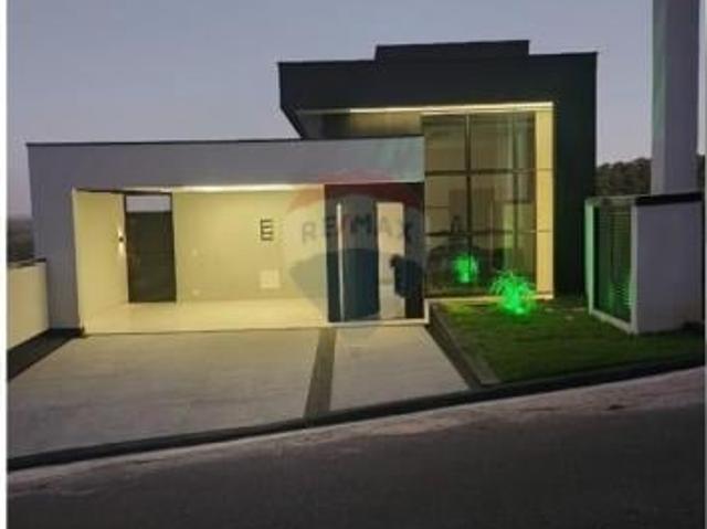 Casa de Condomínio para venda em Parque Santa Tereza de 250.00m² com 2 Quartos, 2 Suites e 4 Garagen