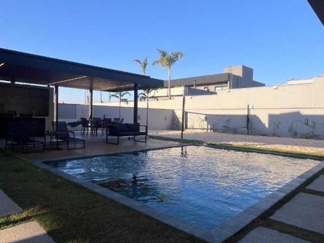 Casa de Condomínio para venda em Parque Reserva Fazenda Imperial de 316.00m² com 4 Quartos, 4 Suites