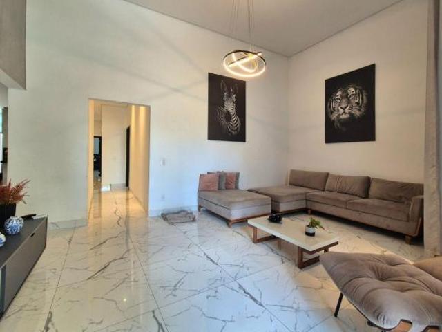 Casa de Condomínio para venda em Parque Residencial Damha de 164.00m² com 3 Quartos, 3 Suites e 4 Ga