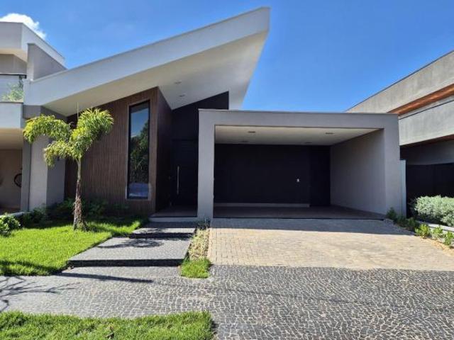 Casa de Condomínio para venda em Parque Residencial Damha de 168.00m² com 3 Quartos, 1 Suite e 4 Gar