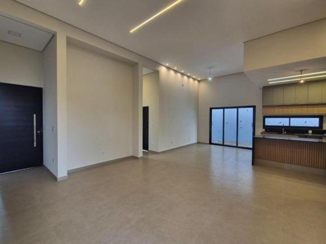 Casa de Condomínio para venda em Parque Residencial Damha de 160.00m² com 3 Quartos, 3 Suites e 4 Ga