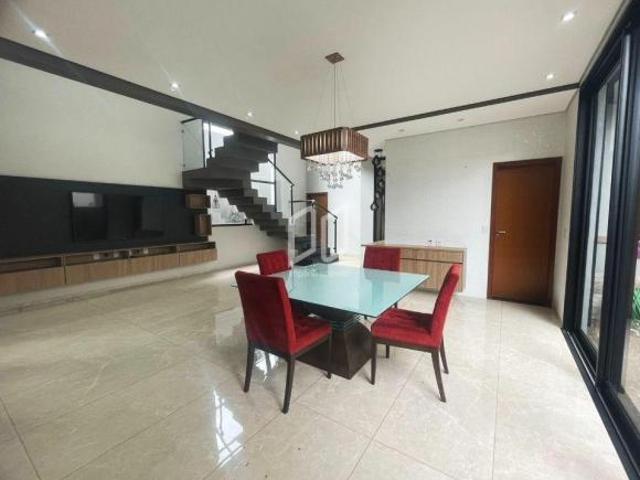 Casa de Condomínio para venda em Parque Residencial Damha de 257.00m² com 3 Quartos, 3 Suites e 4 Ga