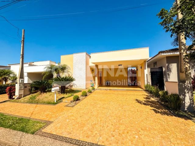 Casa de Condomínio para venda em Parque Residencial Damha em Araraquara São Paulo de 157.00m² com 3 Quartos, 3 Suítes e 4 Garagens
