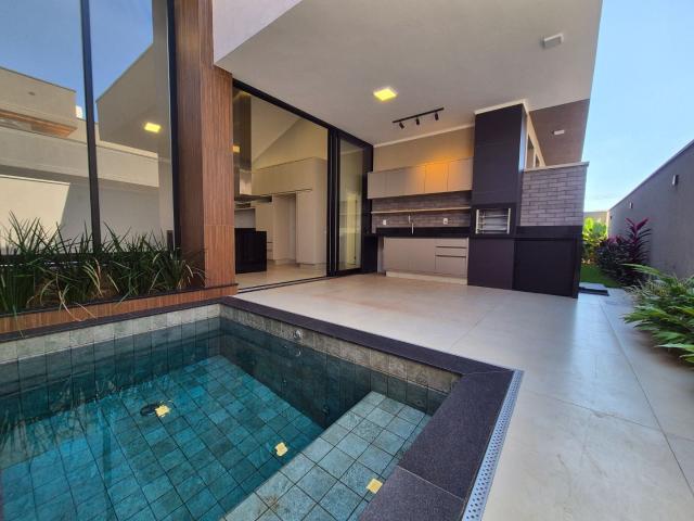 Casa de Condomínio para venda em Parque Residencial Damha em Araraquara São Paulo de 168.00m² com 3 Quartos, 1 Suíte e 4 Garagens