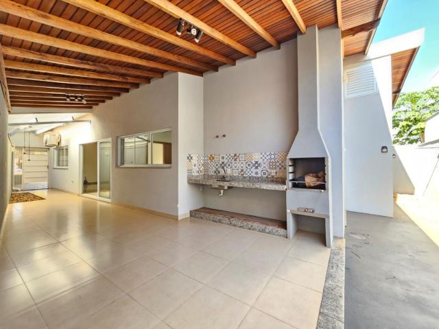 Casa de Condomínio para venda em Parque Residencial Damha em Araraquara São Paulo de 199.00m² com 3 Quartos, 3 Suítes e 4 Garagens