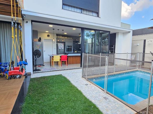 Casa de Condomínio para venda em Parque Residencial Damha em Araraquara São Paulo de 202.00m² com 3 Quartos, 3 Suítes e 4 Garagens
