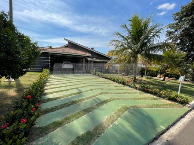 Casa de Condomínio para venda em Parque Village Castelo de 1500.00m² com 4 Quartos, 2 Suítes e 6 Garagens